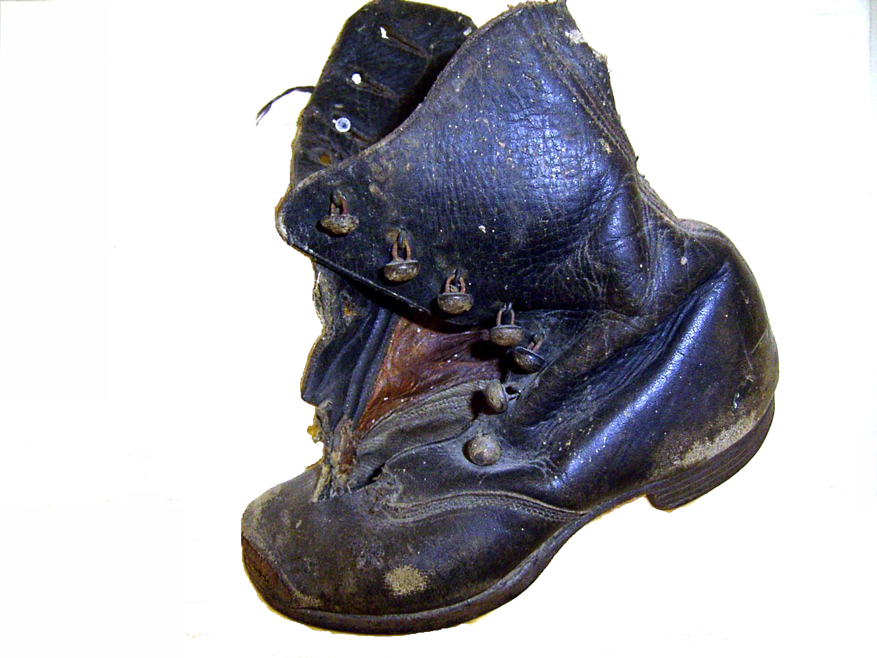 Superstition, Shoes & Secrets – Australia’s History of Concealed ...